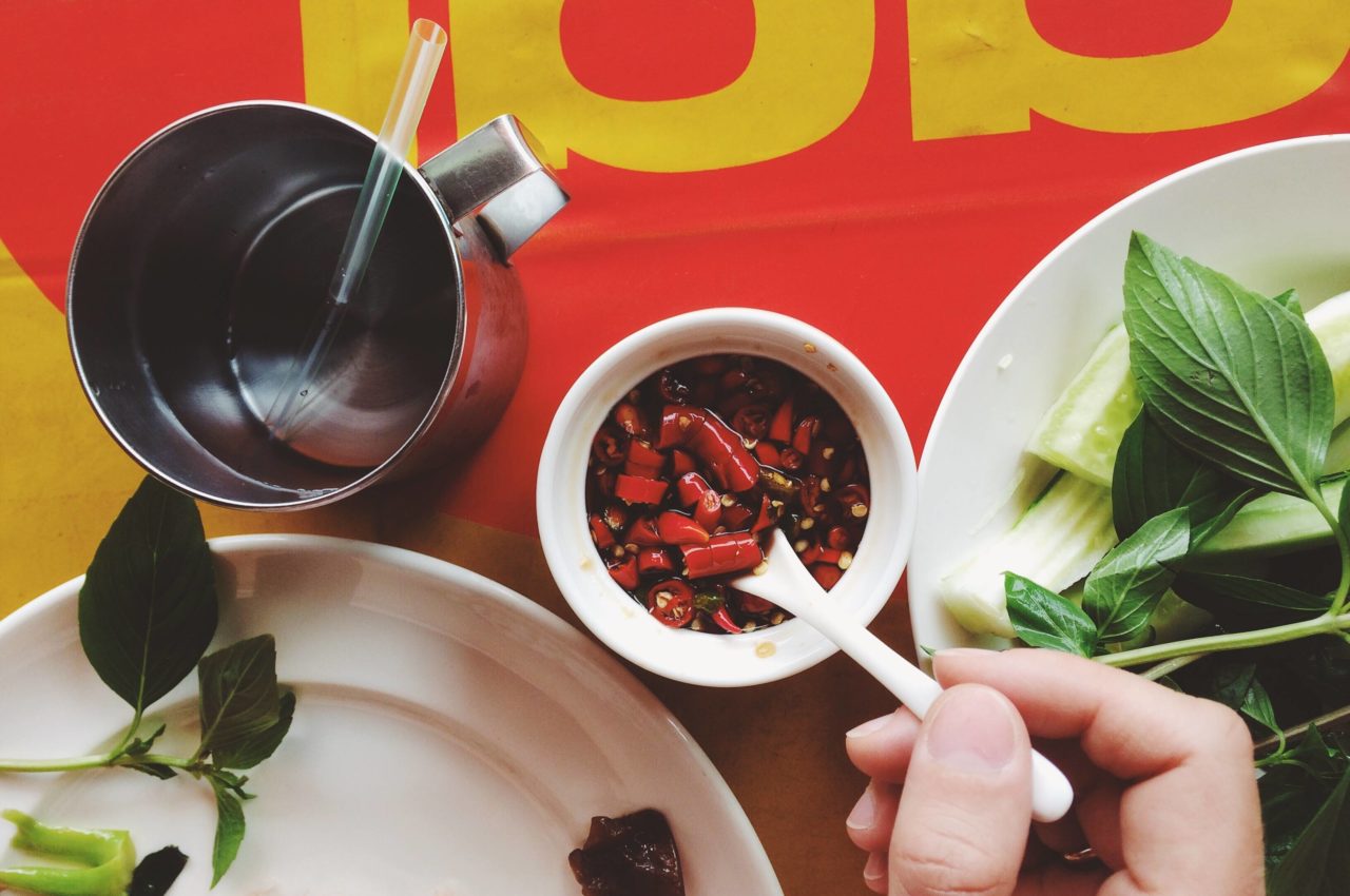 PADECIMIENTOS GÁSTRICOS: ¿QUÉ ES LA PIROSIS? - Laboratorios Higia